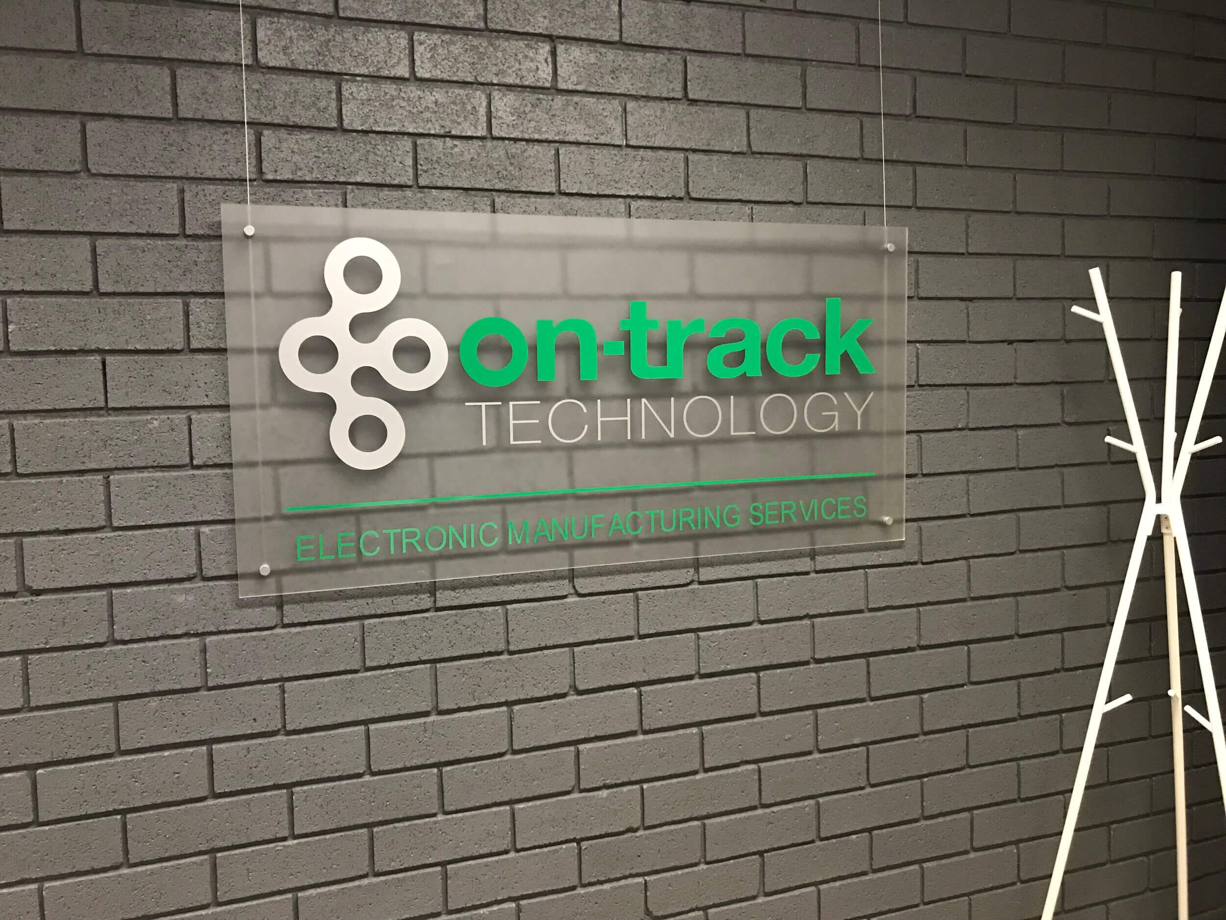 ON TRACK TECHNOLOGY